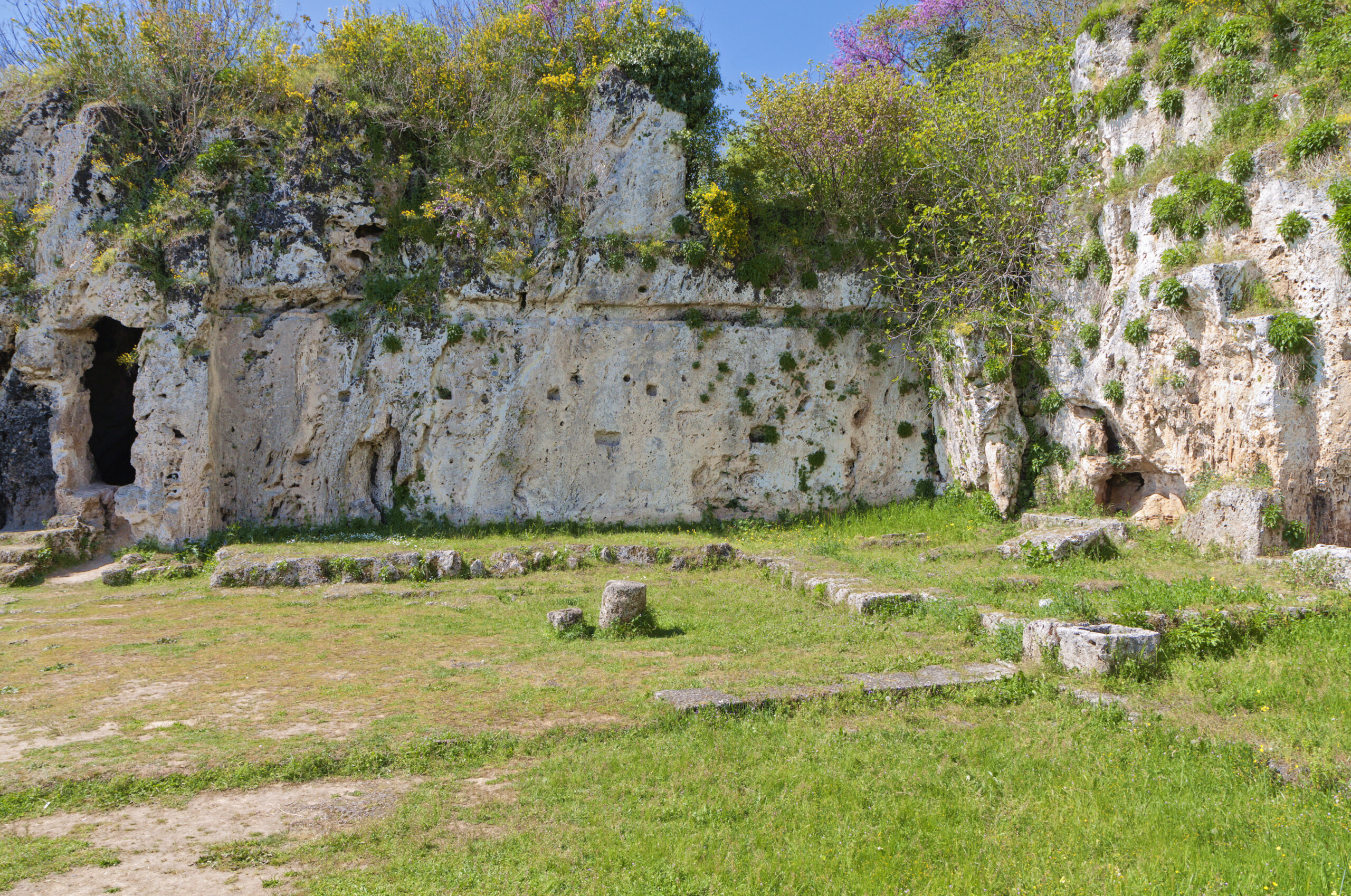 The School of Aristotle in Naoussa | travel.gr