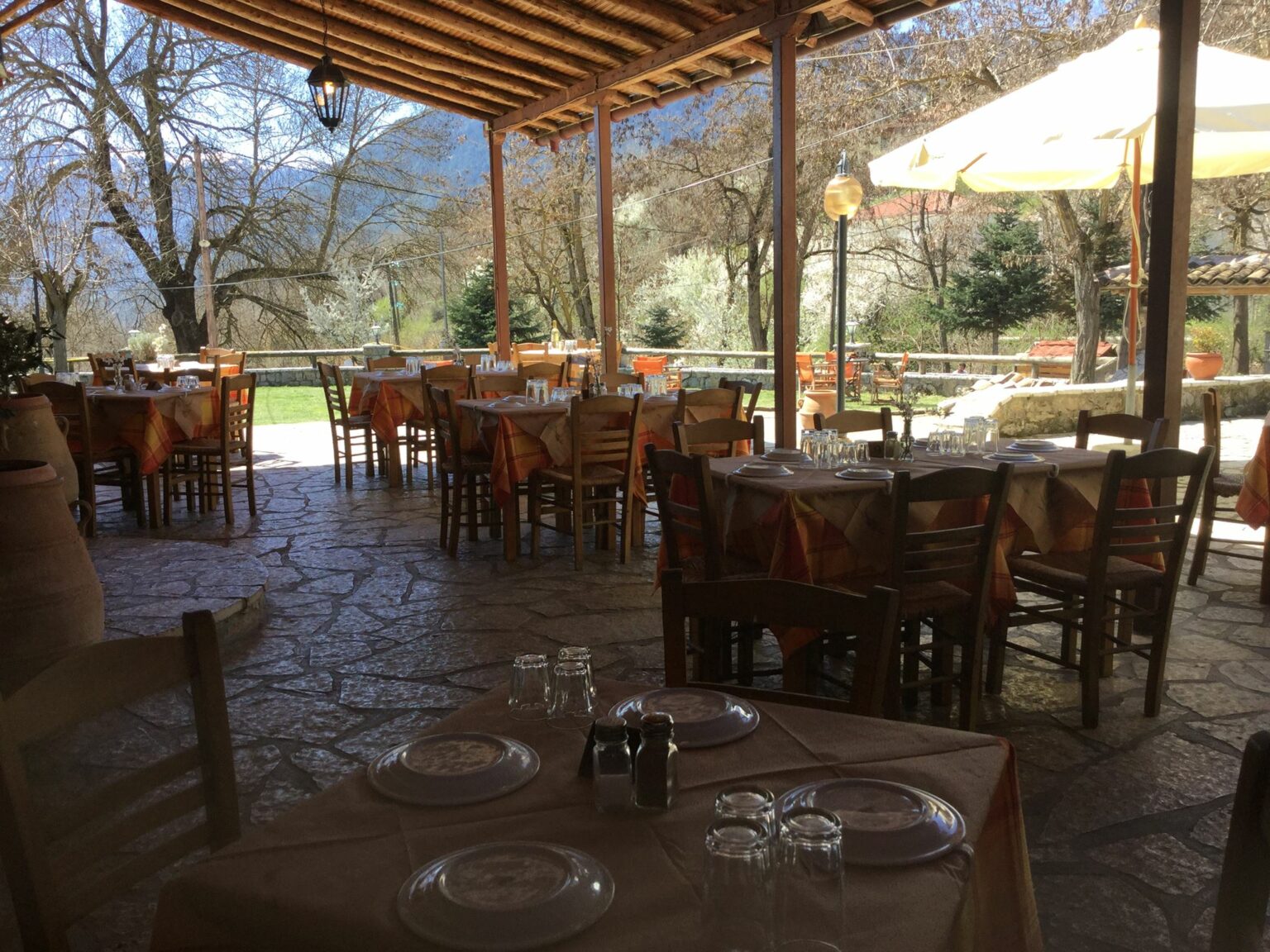 Απόδραση στα Τρίκαλα Κορινθίας