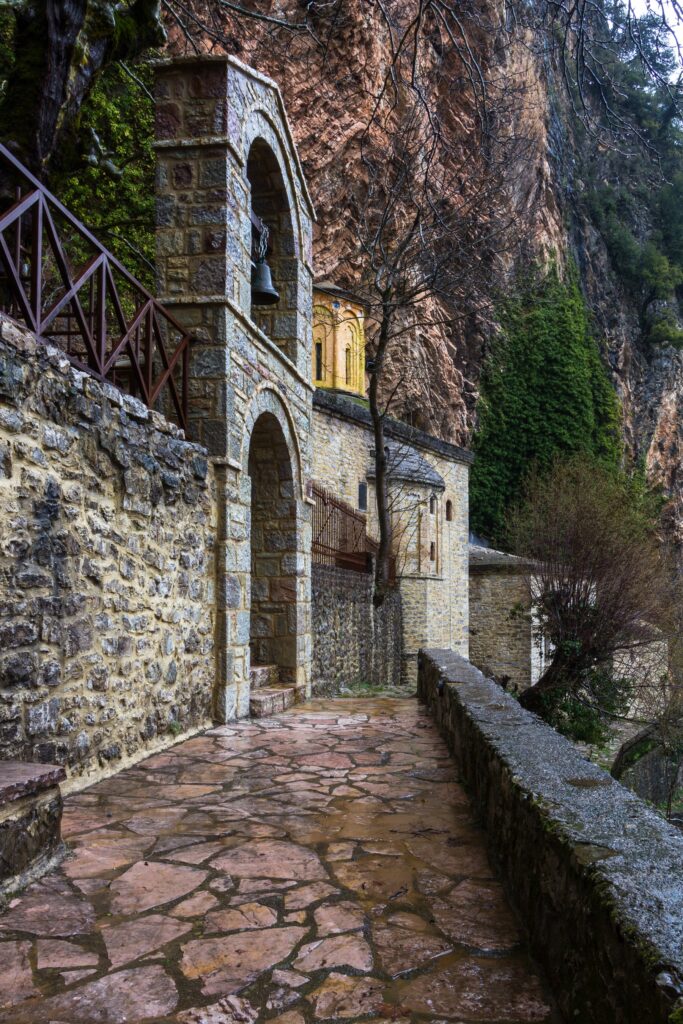 Άγραφα, στην καρδιά της ομώνυμης οροσειράς | travel.gr