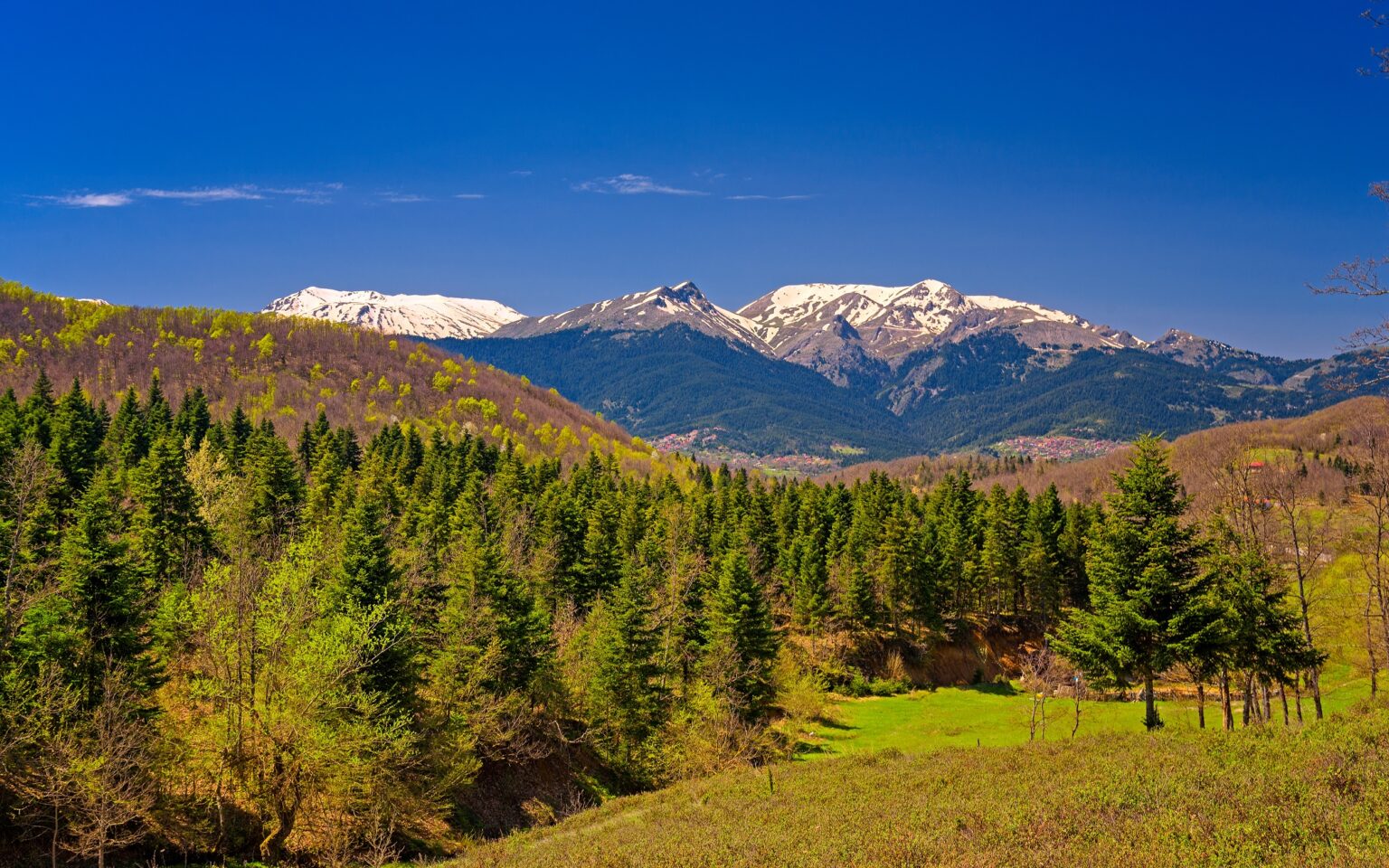 Άγραφα, στην καρδιά της ομώνυμης οροσειράς | travel.gr
