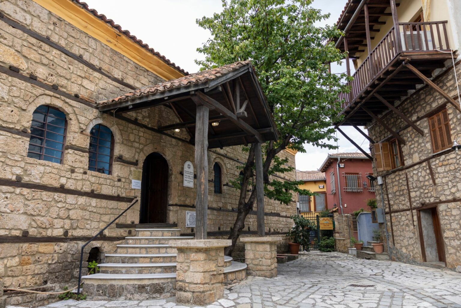Μπαρμπούτα: Η Εβραϊκή Συνοικία της Βέροιας | travel.gr