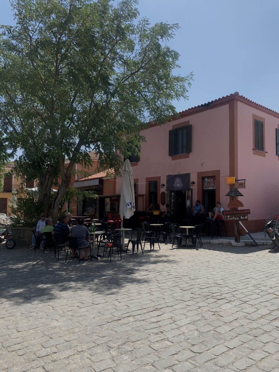 Ιστορικό και ταξιδιωτικό οδοιπορικό στη Λήμνο| travel.gr