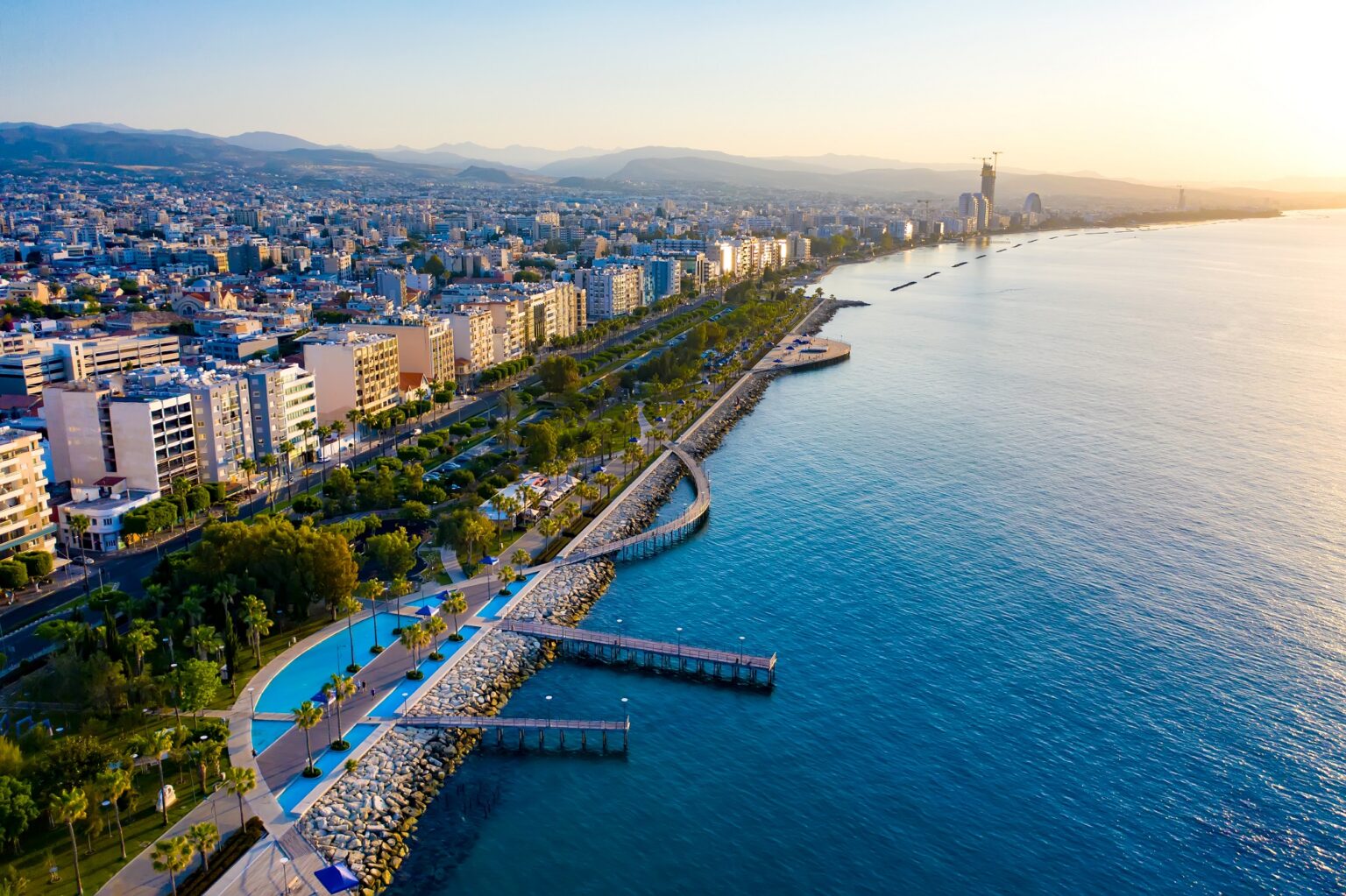 Λεμεσός νοτιότερη πόλη Ευρώπη ουρανοξύστες γαστρονομία | travel.gr
