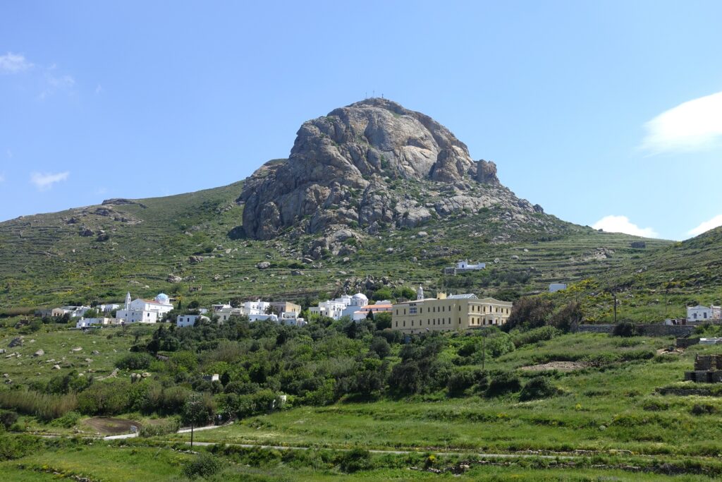 Τήνος νησί με ομορφότερα χωριά Κυκλάδων μετά καλοκαίρι | travel.gr