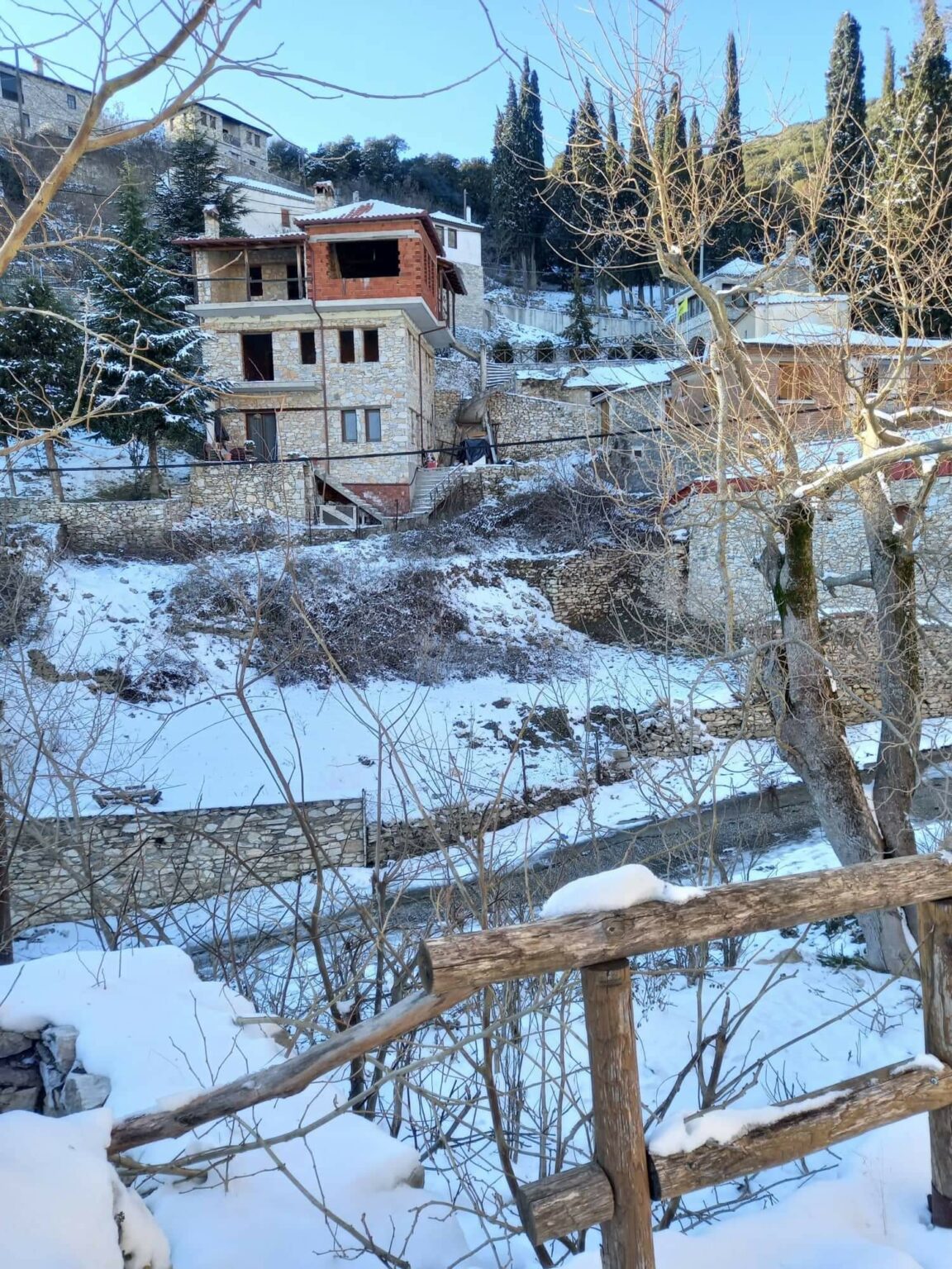 Χιονοχώρι, πέτρινο και δροσερό χωριό στις Σέρρες | travel.gr