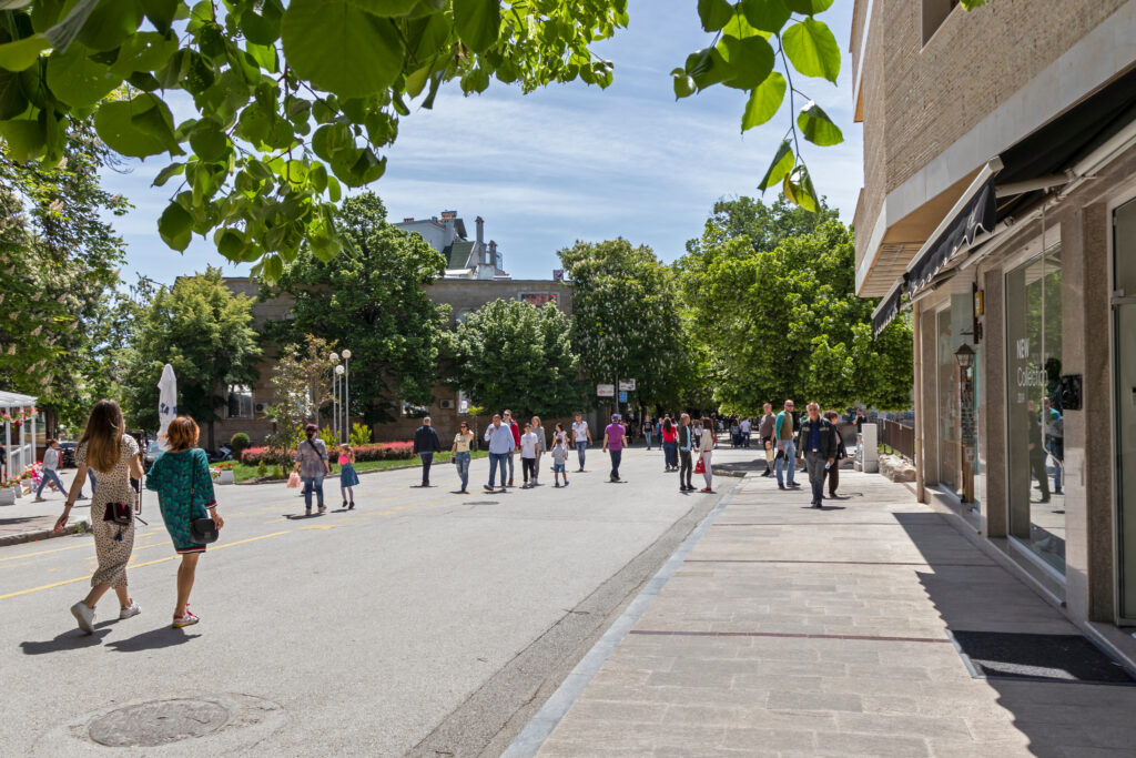 Σαντάνσκι: ηλιόλουστη πόλη της Βουλγαρίας| travel.gr