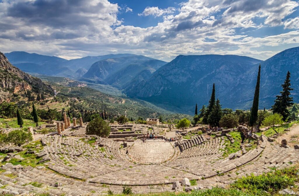 Αρχαιολογικός τουρισμός κοντά στην Αθήνα| travel.gr