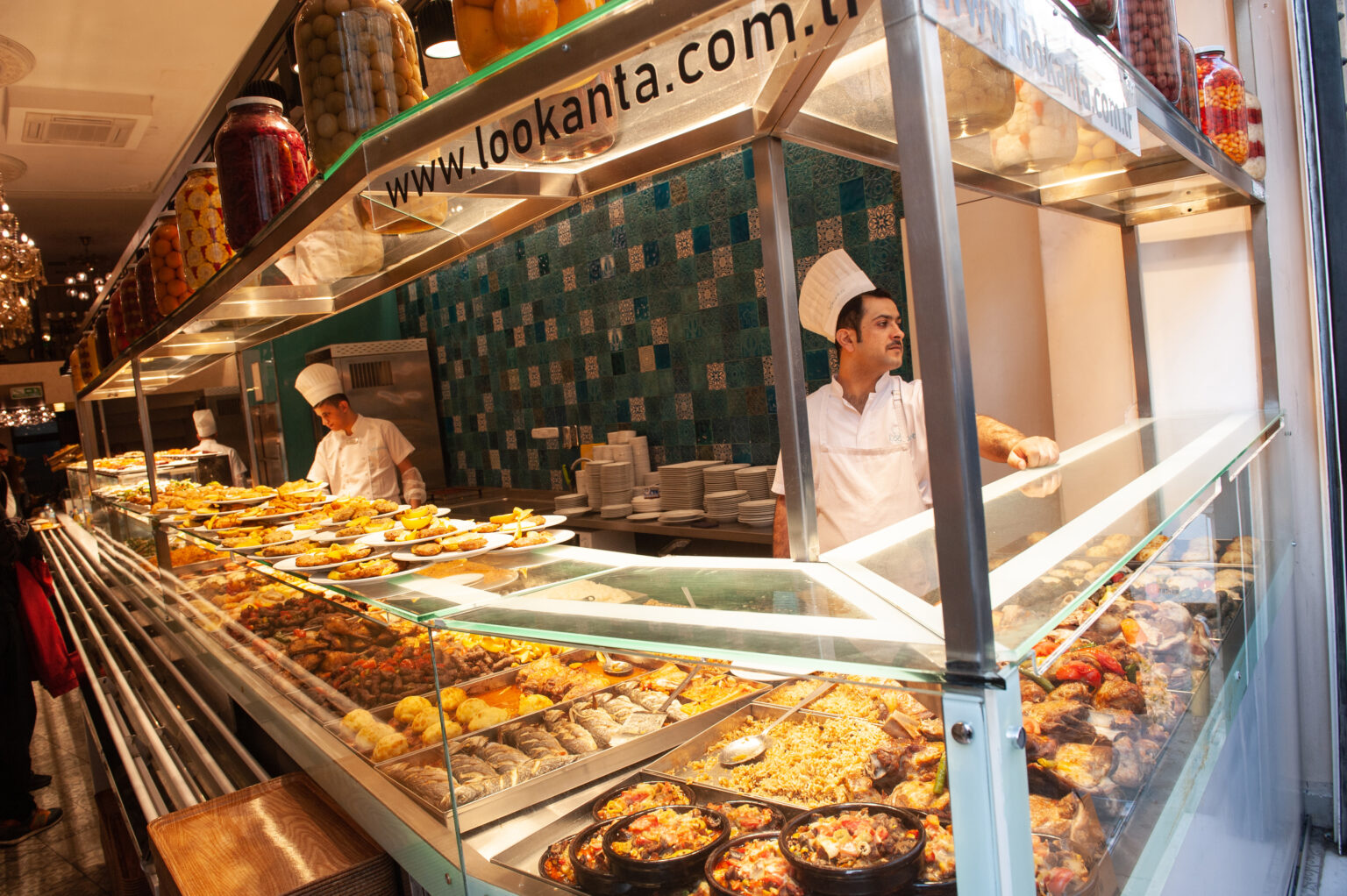 | τα μικρά παραδοσιακά μαγειρεία της Κωνσταντινούπολης