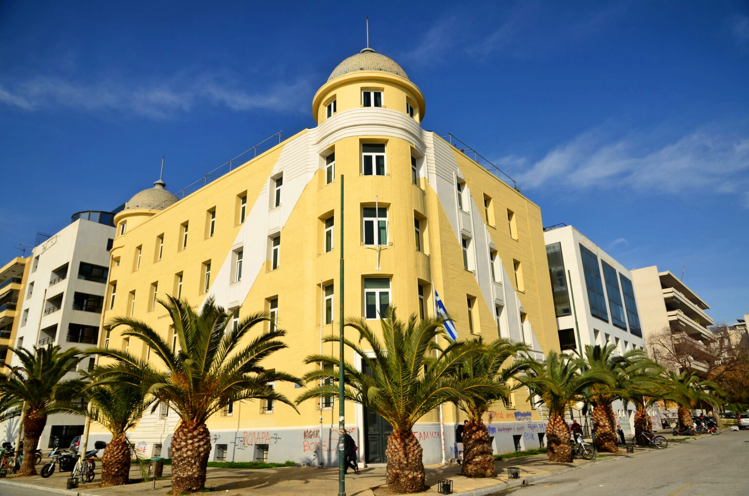 Ωδή στα βιομηχανικά κτίρια του Βόλου | travel.gr