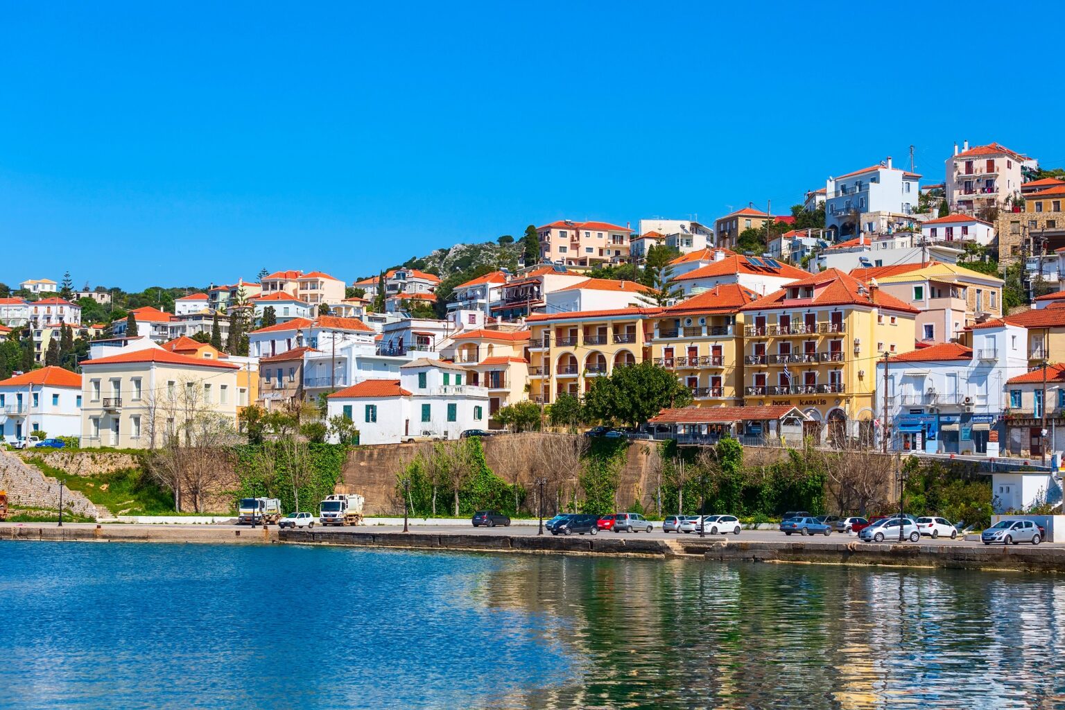 4 εκδρομές στην Πελοπόννησο για βουτιές | travel.gr