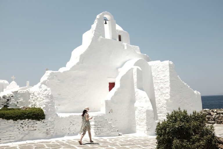 A day in Rineia, Mykonos’ hidden paradise | travel.gr