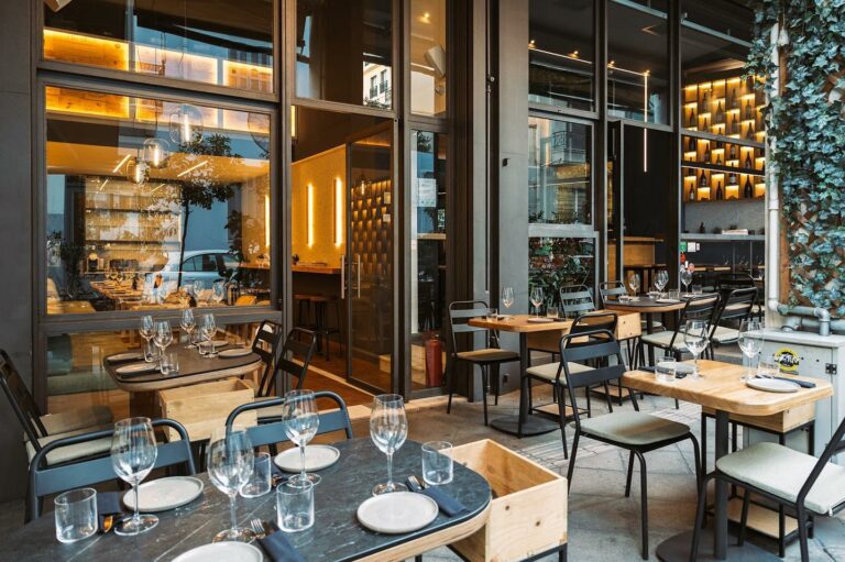 Athens After Dark: Inside 30 Great Cocktail Bars | Travel.gr/en