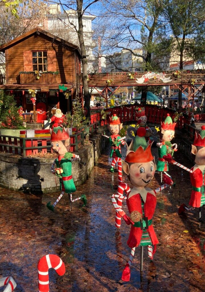 Τα χριστουγεννιάτικα χωριά της Ελλάδας