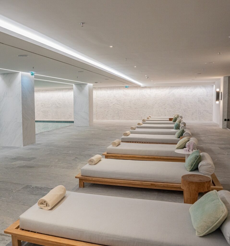 Athens' Hidden Oases: Where Ancient Bath Culture Meets Modern Spa Bliss ...