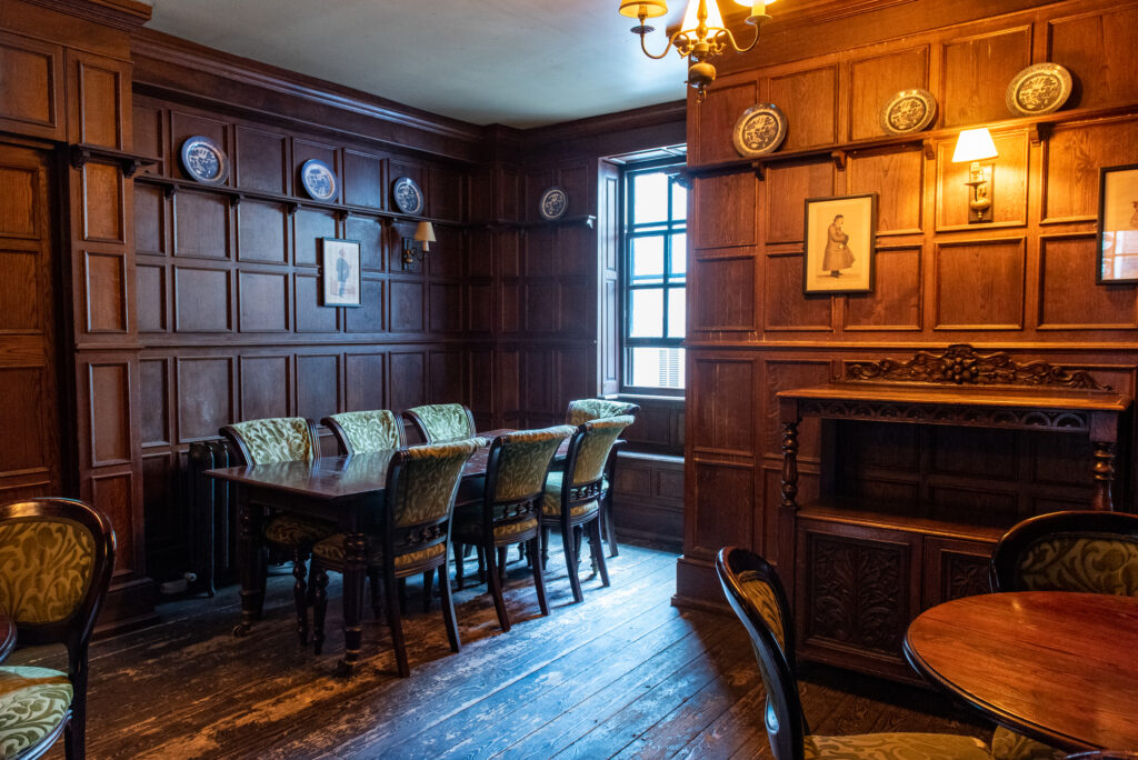 10 ιστορικές pub του Λονδίνου με μοναδική ατμόσφαιρα | travel.gr