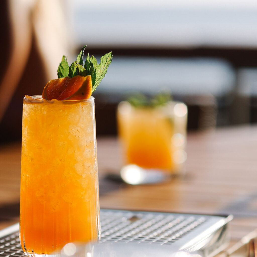 Beach Bars, Bars and Bites | travel.gr