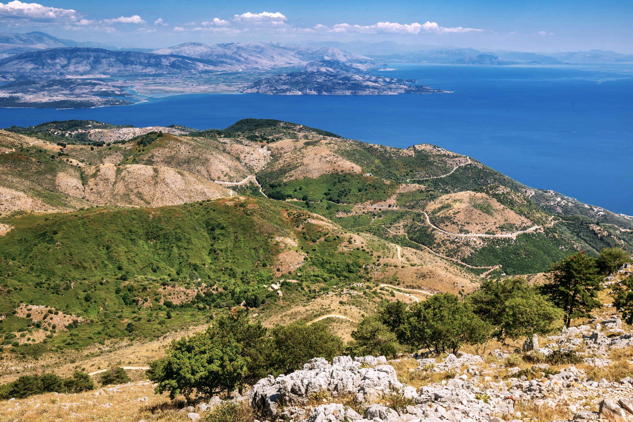 Corfu: From Hiking Mountains to Walking Golf Courses| travel.gr