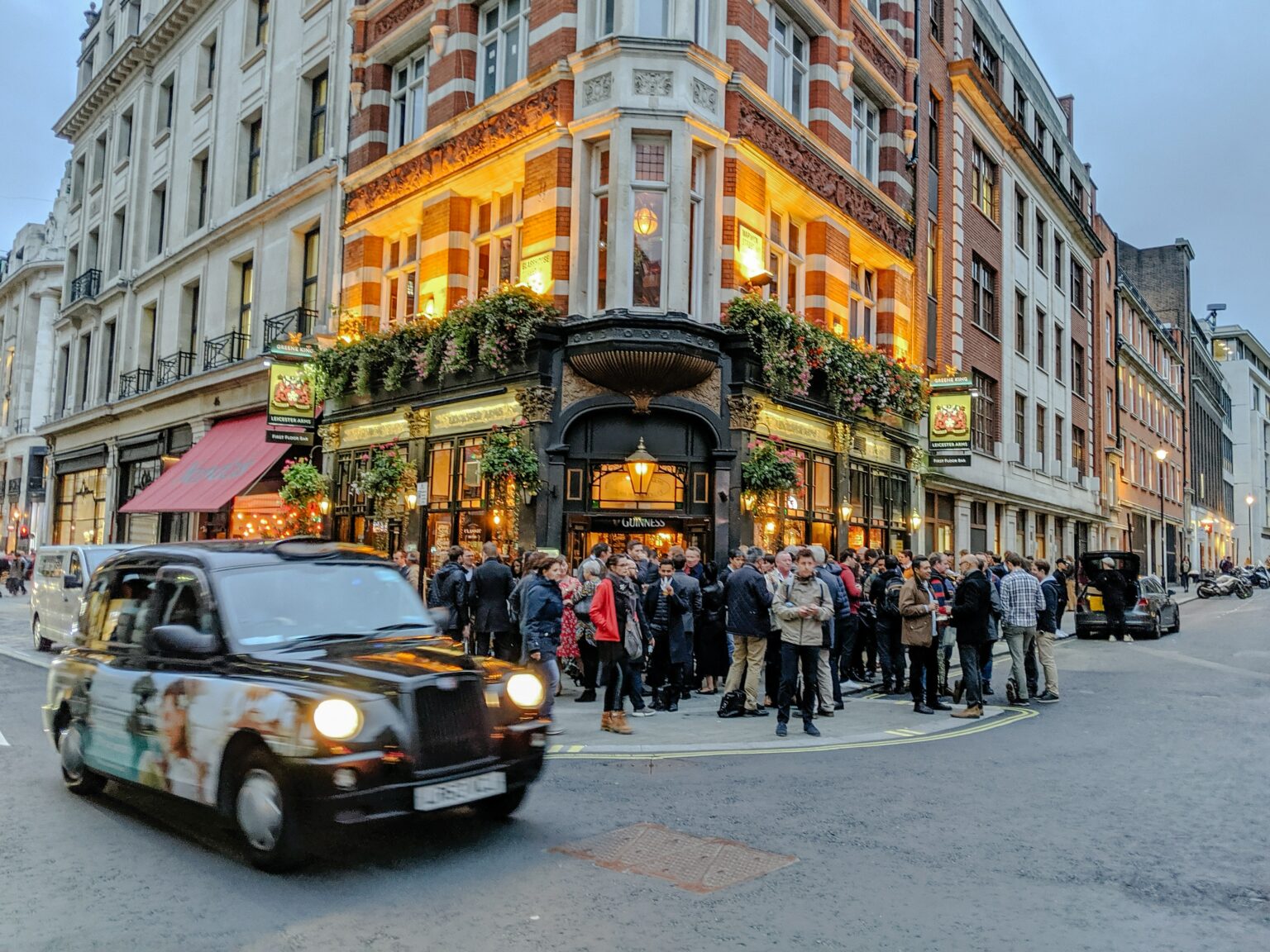 Soho: Η καλλιτεχνική γειτονιά του Λονδίνου