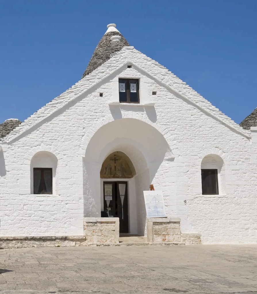 Αλμπερομπέλο: παραμυθένιο ιταλικό χωριό | travel.gr