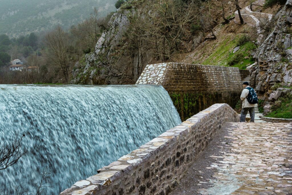 Γεφύρι Παλαιοκαρυάς παραδοσιακά μνημεία Ελλάδα | travel.gr