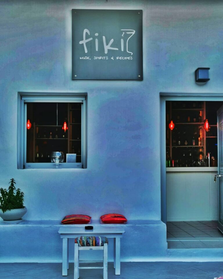 Fresh Summer Breeze at Milos' 8 Best Bars | travel.gr