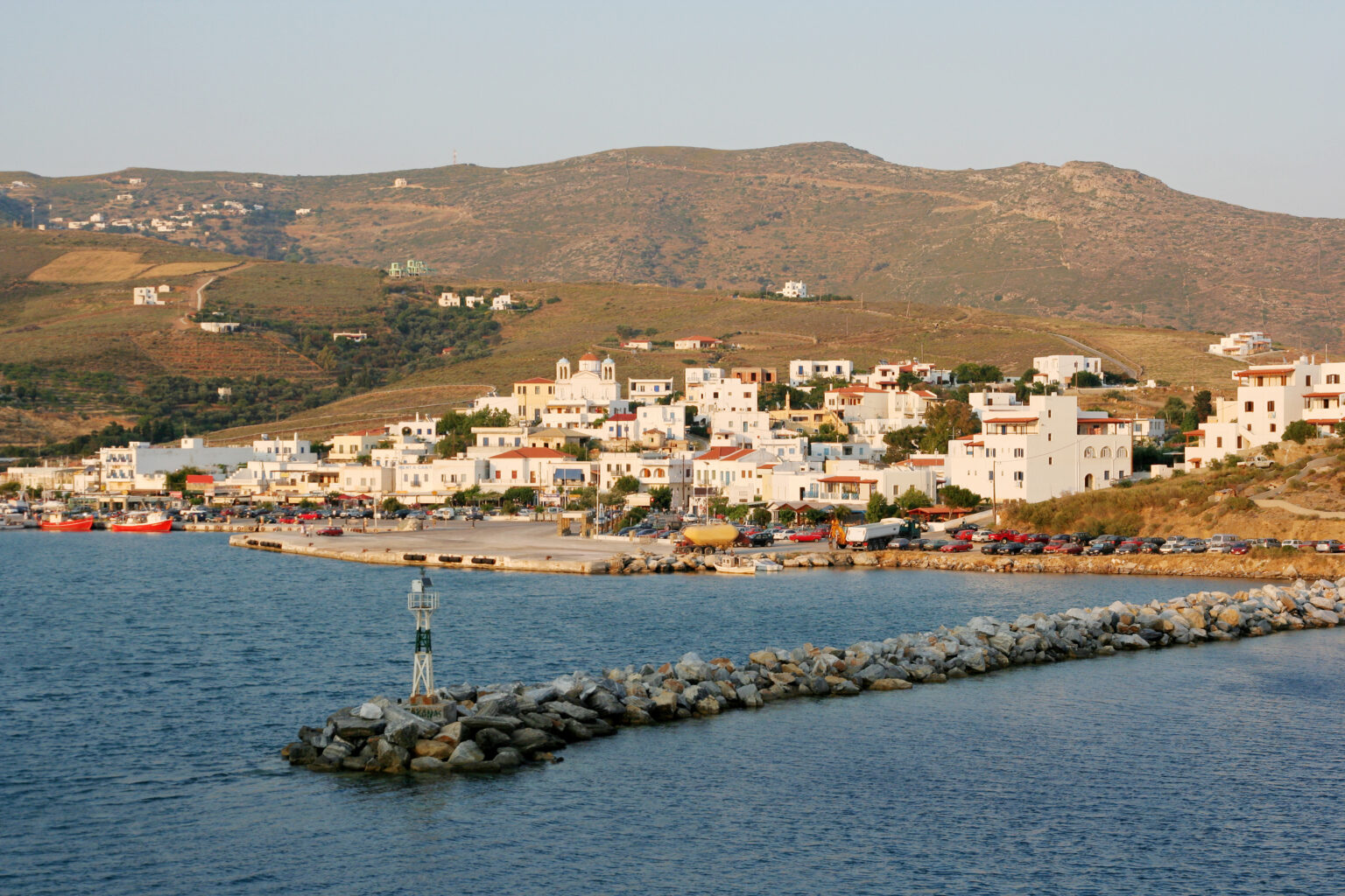 Τα αξιοθέατα και οι καλύτερες δραστηριότητες στην Άνδρο | travel.gr