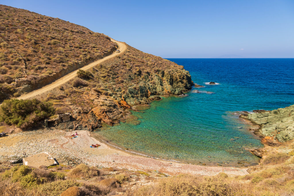 Οι καλύτερες παραλίες της Φολεγάνδρου | travel.gr