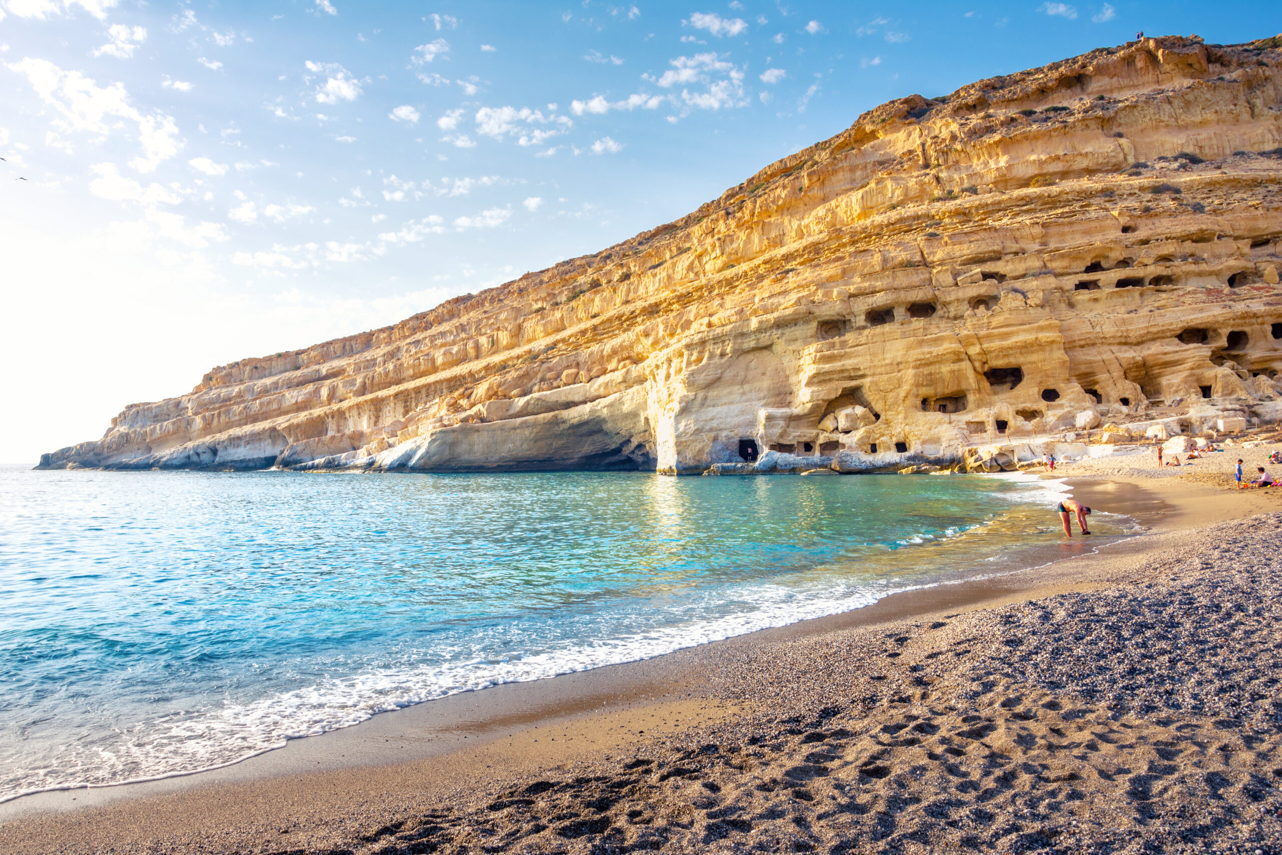 Heraklion's Beaches: Sun, Sand, and Sea on Crete| travel.gr