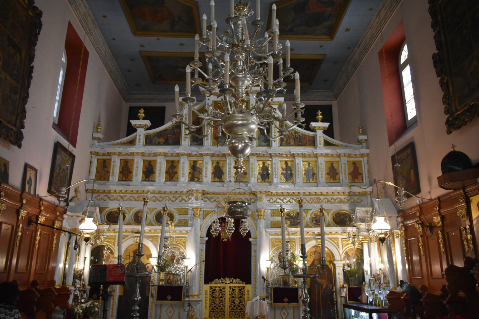 5 must-see historical churches in Corfu's Old Town| travel.gr