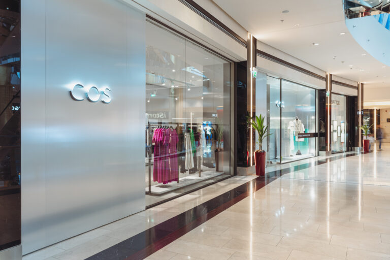 Golden Hall: A Shopping Experience that Truly has it All | travel.gr