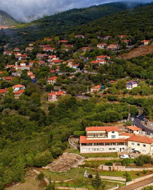 Ψάρι ο παραδοσιακός οικισμός Αρκαδίας | travel.gr