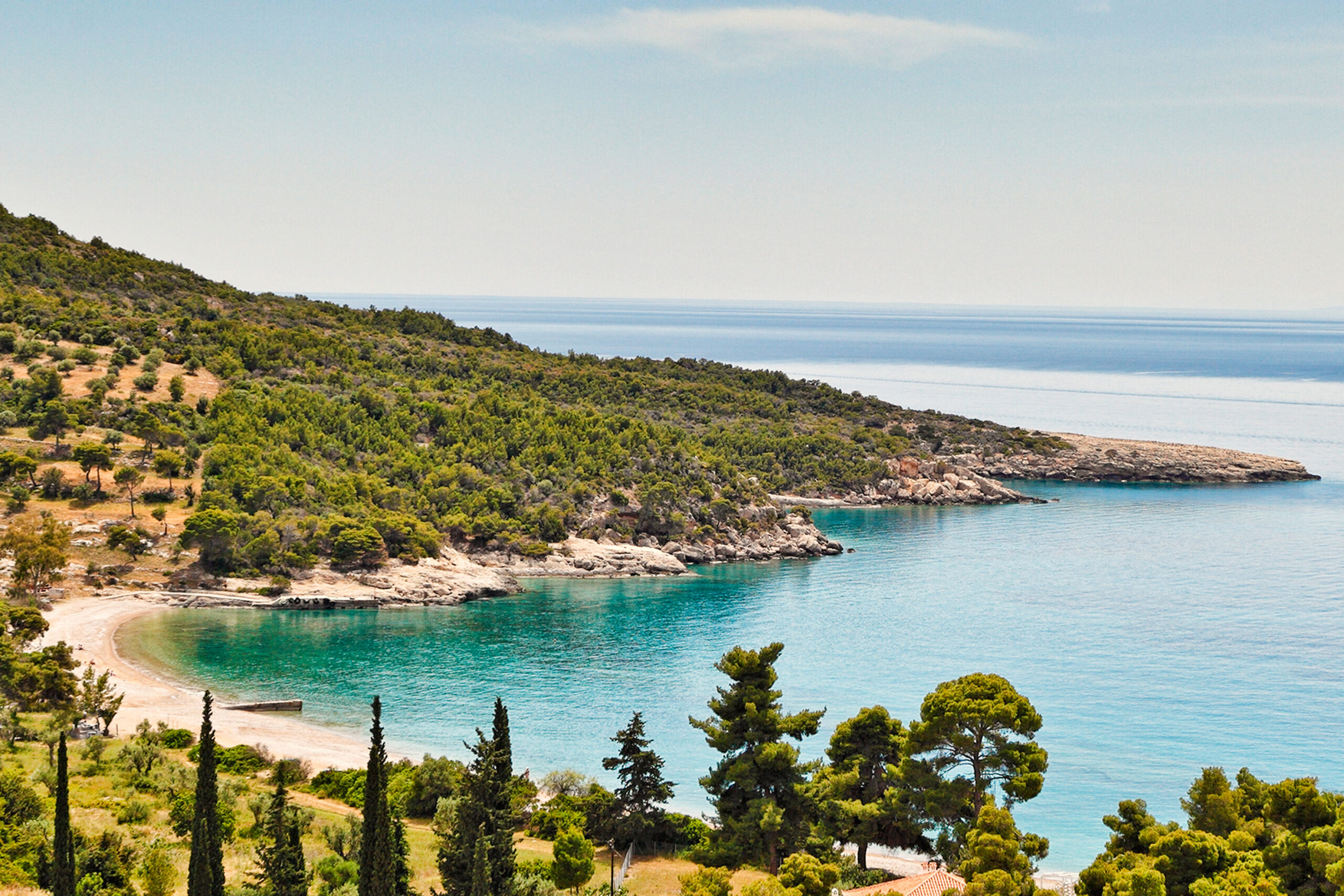 Spetses: Handsome Beaches in the Argo-Saronic Gulf| travel.gr