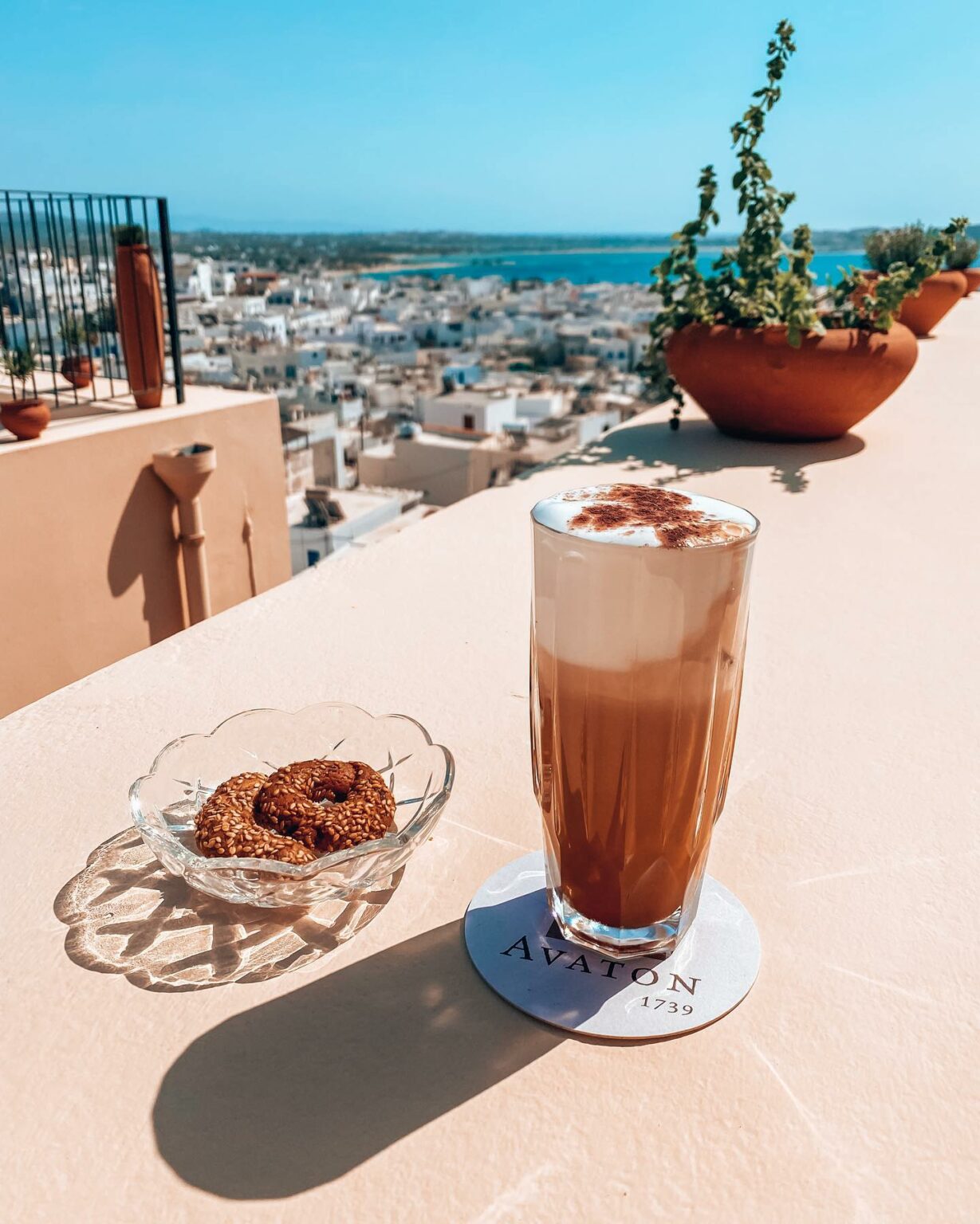 Time for a Coffee, Sit Back and Relax on Naxos Island| travel.gr
