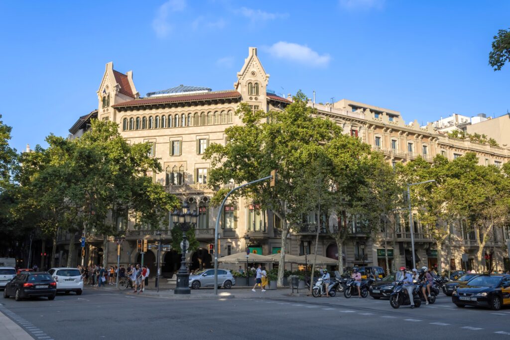 Eixample: Η γειτονιά στην καρδιά της Βαρκελώνης
