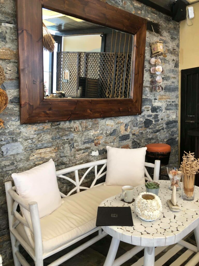 Samos Island Cafes: Discovering Delightful Escapes| travel.gr