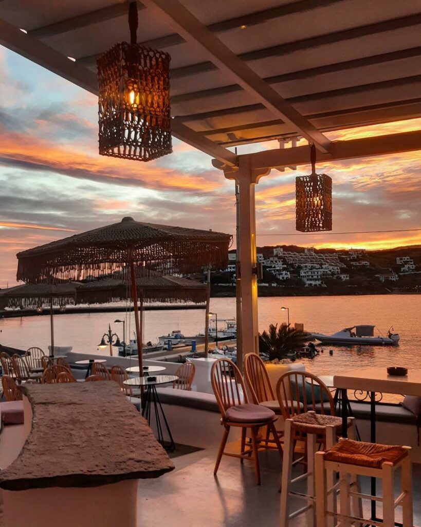 Coffee and Drinks on the Cycladic Island of Andros| travel.gr