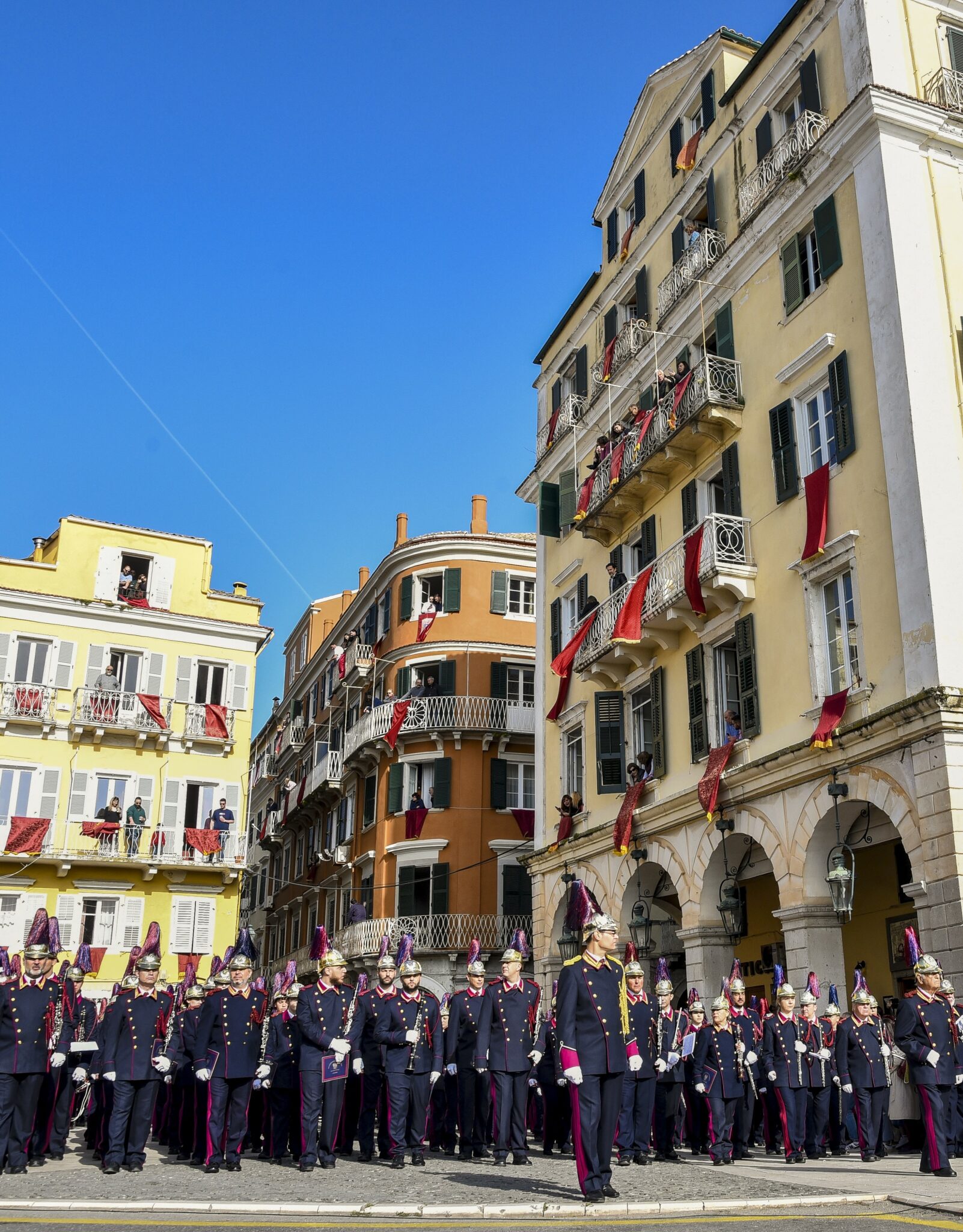 Πάσχα στην Ελλάδα: 6 προορισμοί για την ταξιδιωτική σας λίστα