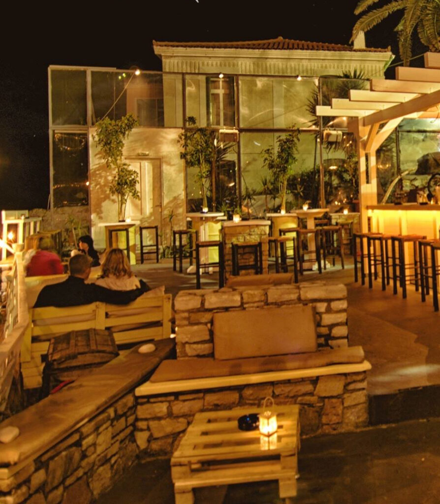 The North Aegean Island of Samos' Eclectic Bars| travel.gr