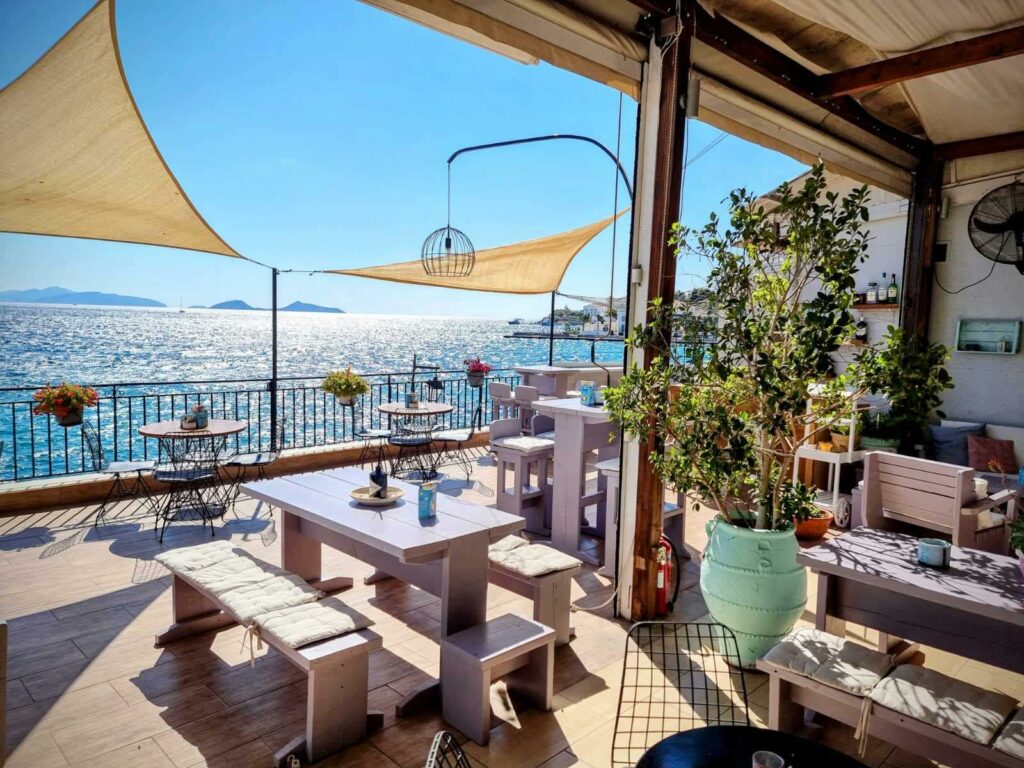 Where to Eat Now in Spetses | travel.gr