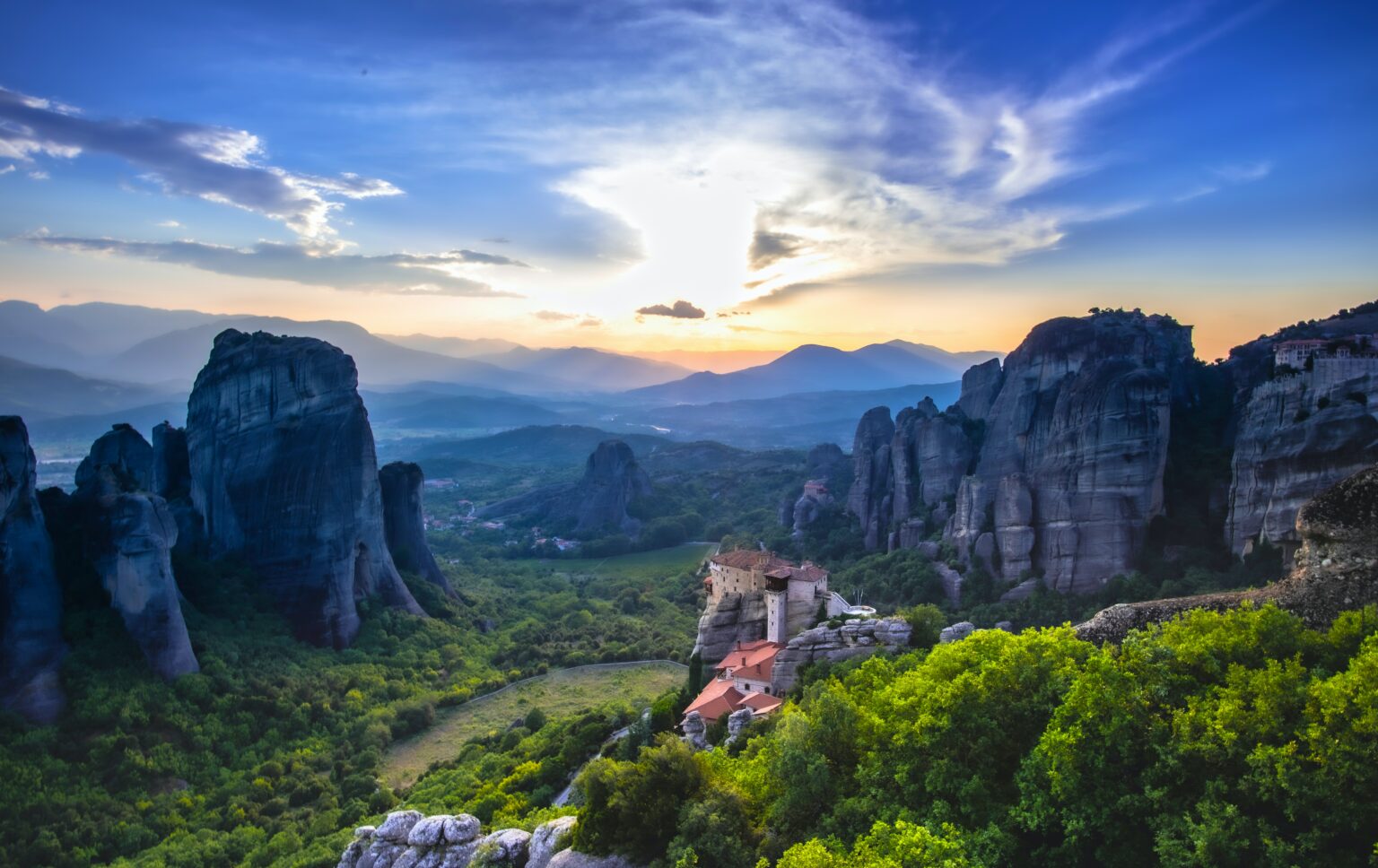 The Secret Trails of Meteora: A Hikers' Guide | Travel.gr/en