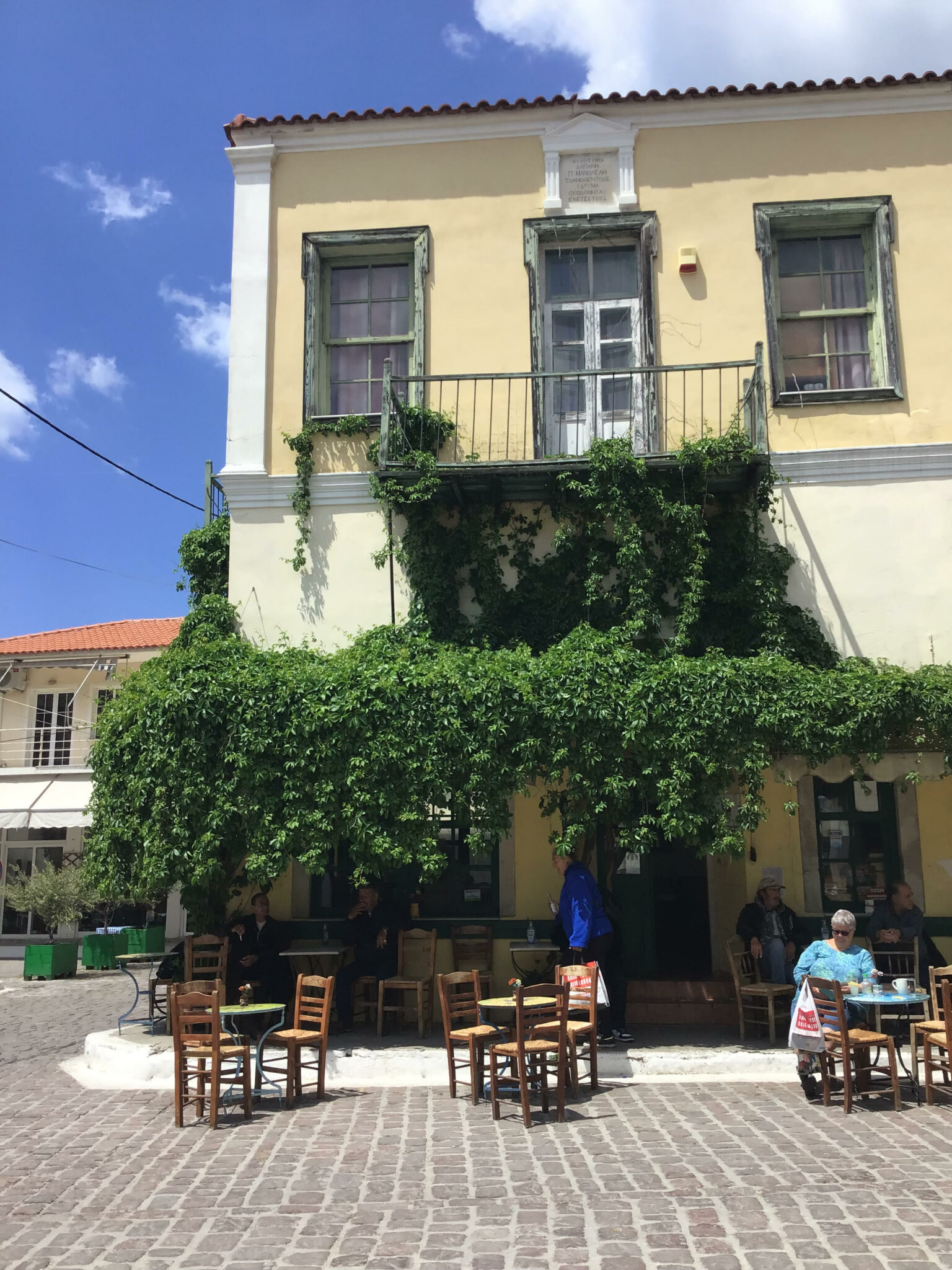 Λέσβος: Ένα ανεξερεύνητο πολύτιμο νησί | travel.gr