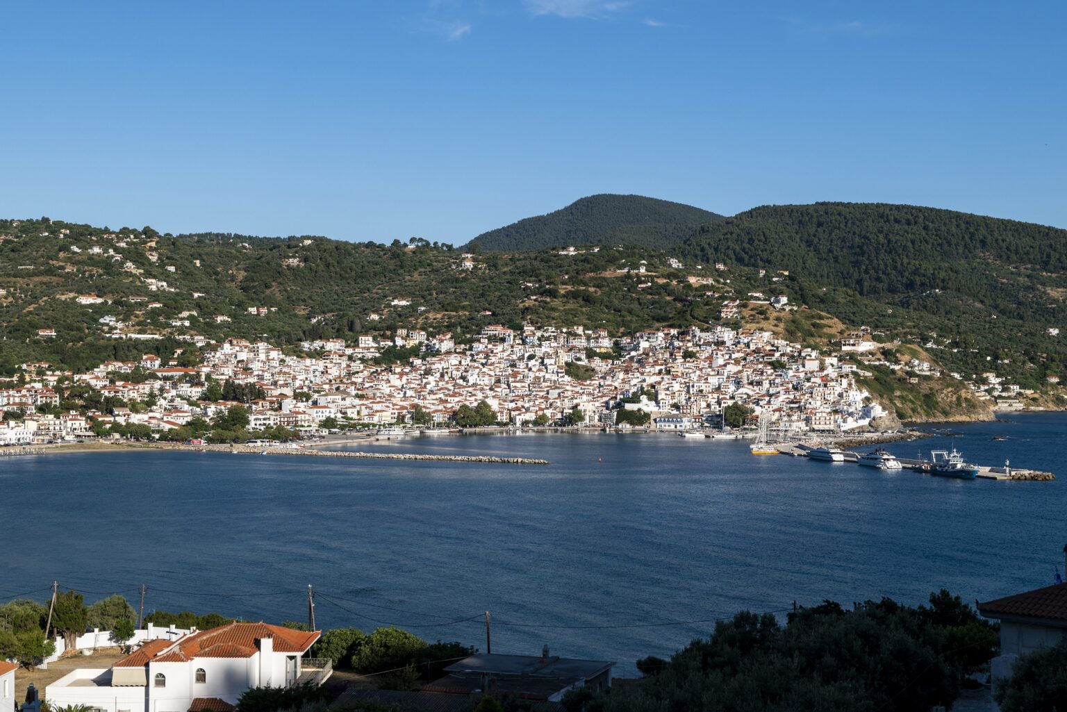 Χώρα Σκοπέλου ταξίδι μικροπολιτεία Σποράδων | travel.gr