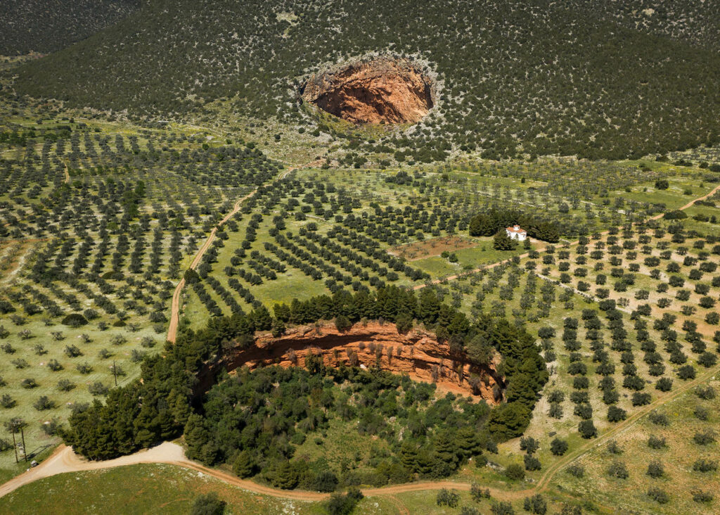Franchthi Cave and the Dolines of Didyma,Peloponnese| travel.gr