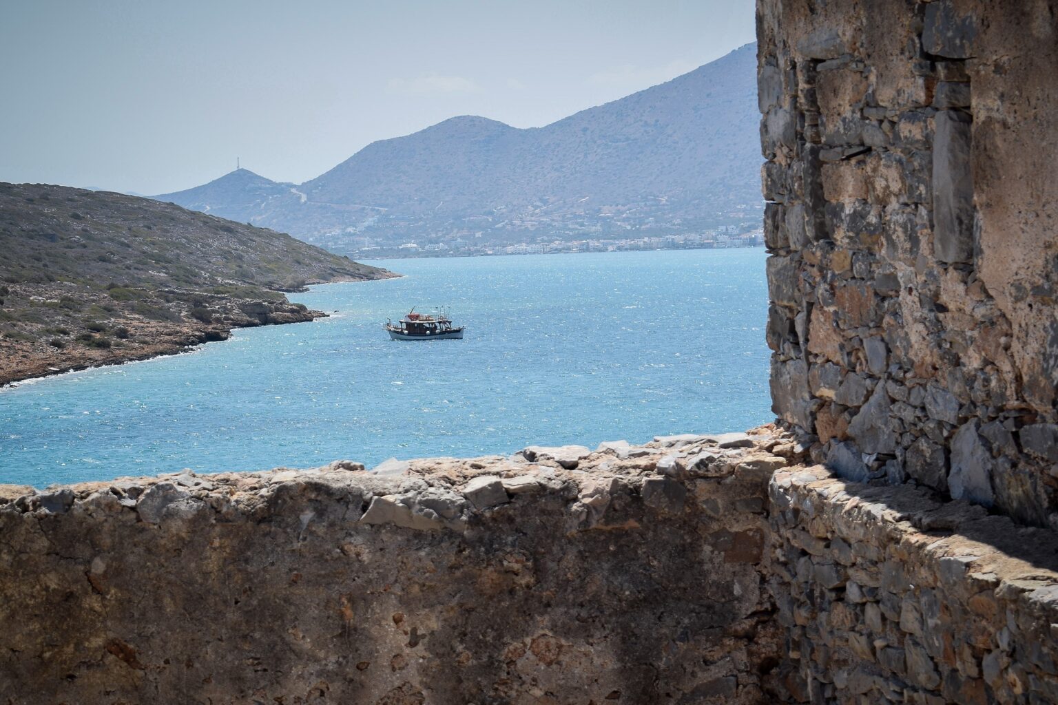 Σπιναλόγκα νησάκι Κρήτη ιστορία συναγωνίζεται Κνωσό | travel.gr