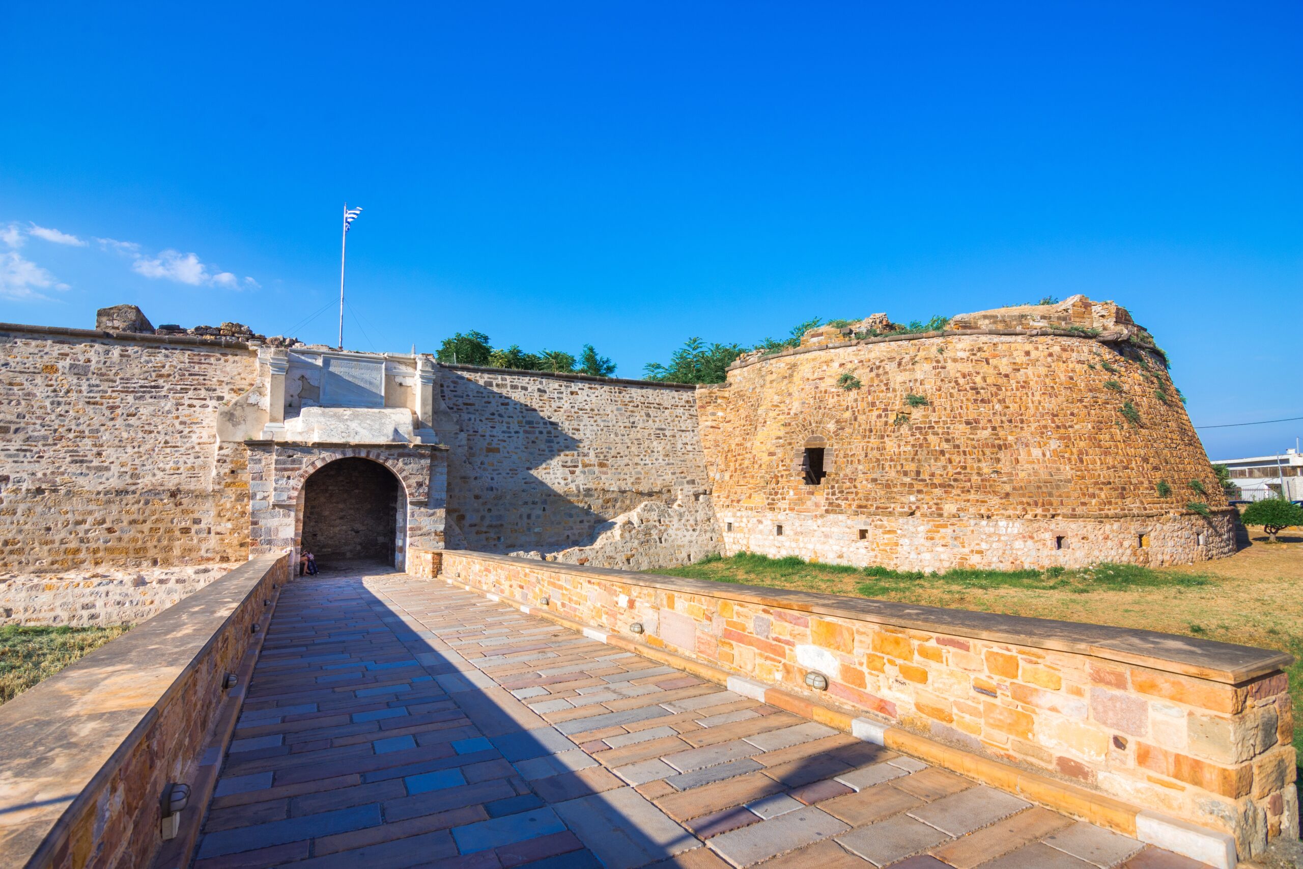Living History: A Tour of Chios Island's Inhabited Castle| travel.gr