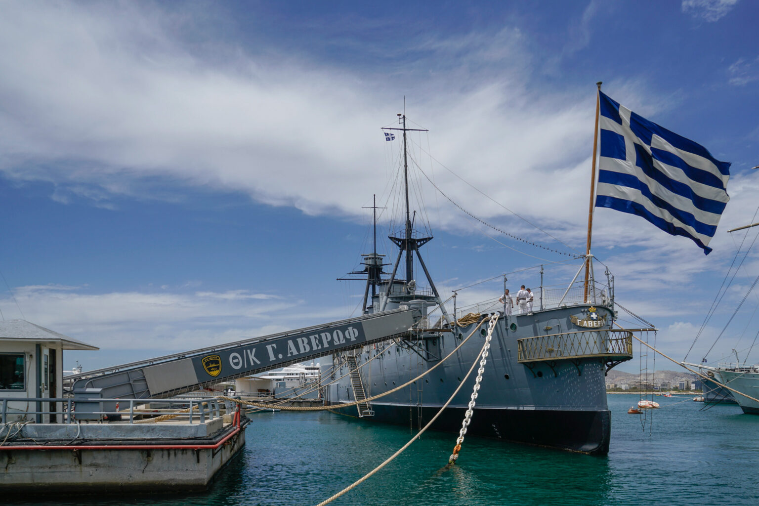 5 στάσεις στην Αθηναϊκή Ριβιέρα| travel.gr