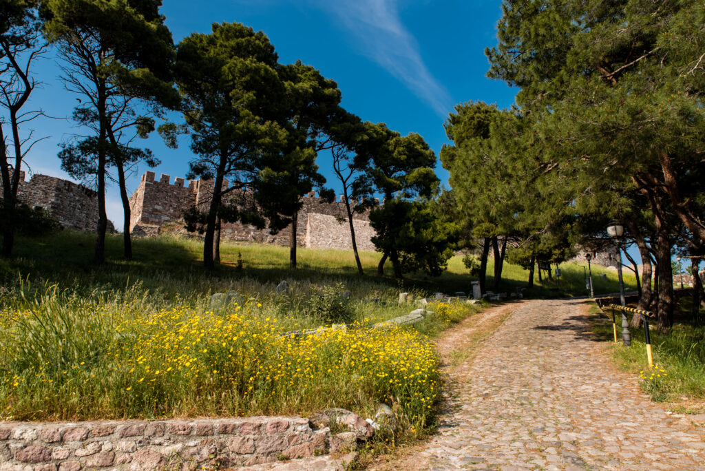 Mytilene Castle: With History as Deep as its Foundations| travel.gr