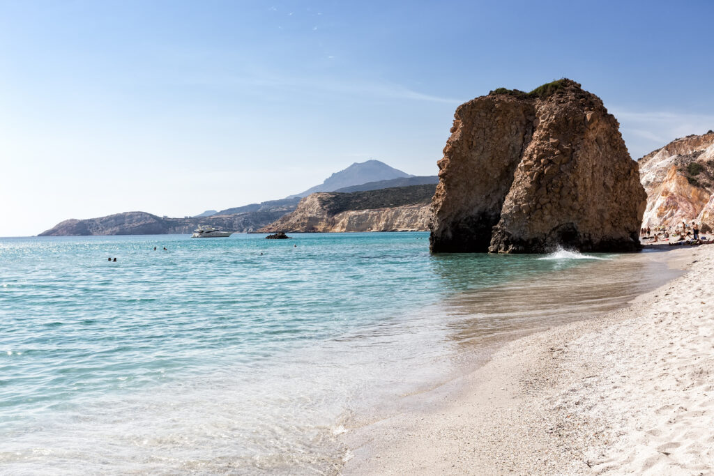 A Guide to the Best Beaches of Milos | travel.gr