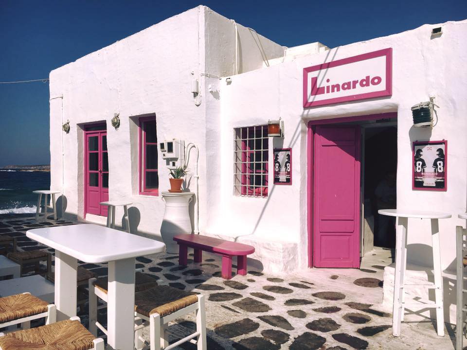 10 Unmissable Bars in Paros' Naoussa Town