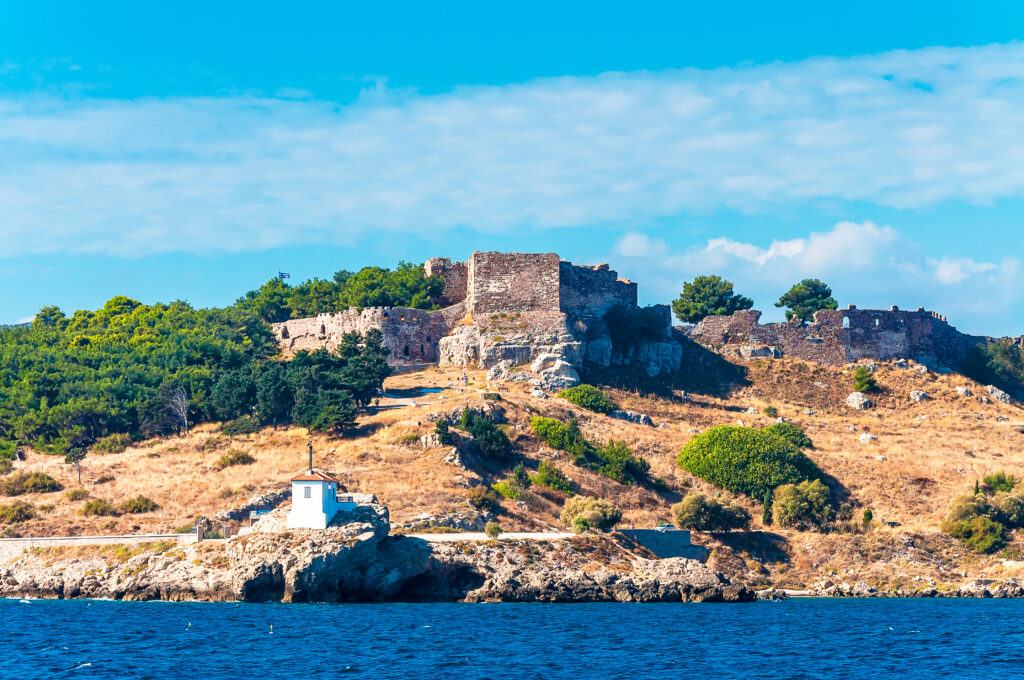 8 υπέροχα κάστρα της Ελλάδας